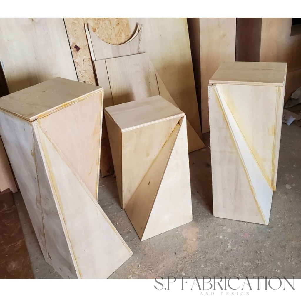 3D Plinth, 3D Pedestal table, Pillar table - SP Fabrication And Design